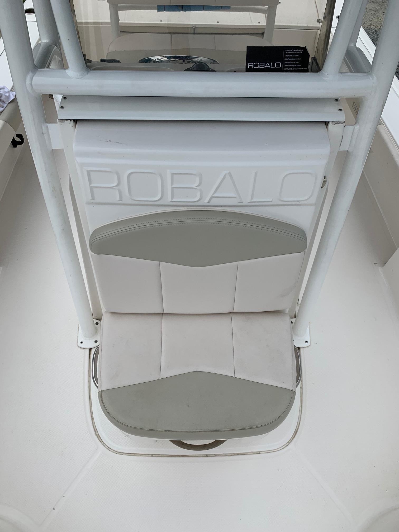 2017 Robalo 226 Cayman For Sale In NC - Angler's Marine - 910-755-7900