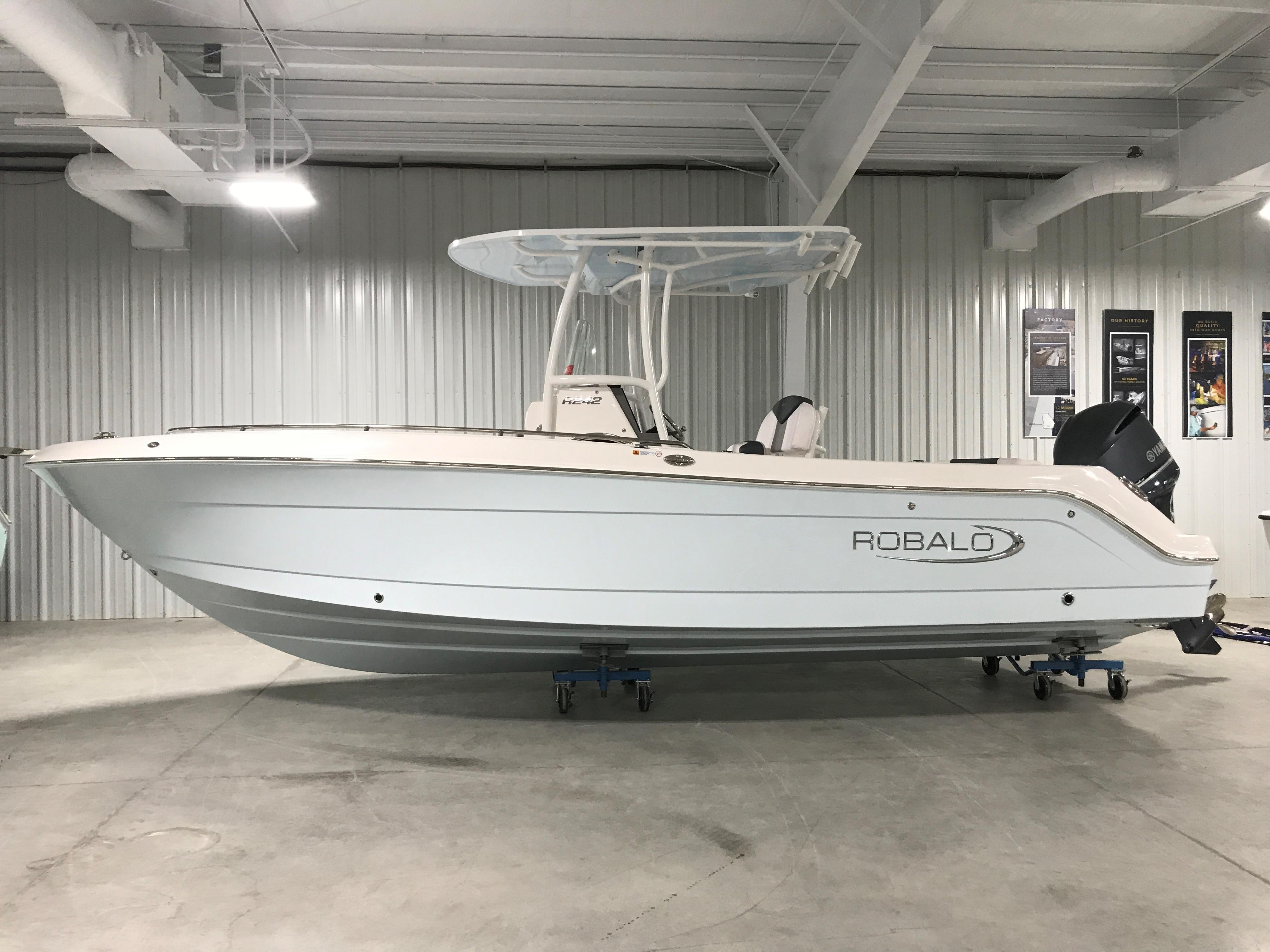 2020 Robalo R242 Explorer Ice Blue (ON ORDER) For Sale In NC - Angler's ...