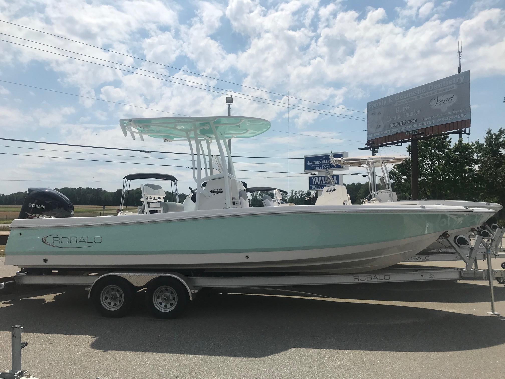 2020 Robalo 246 Cayman Seafoam/White #K0112 (CLAYTON) For Sale In NC ...