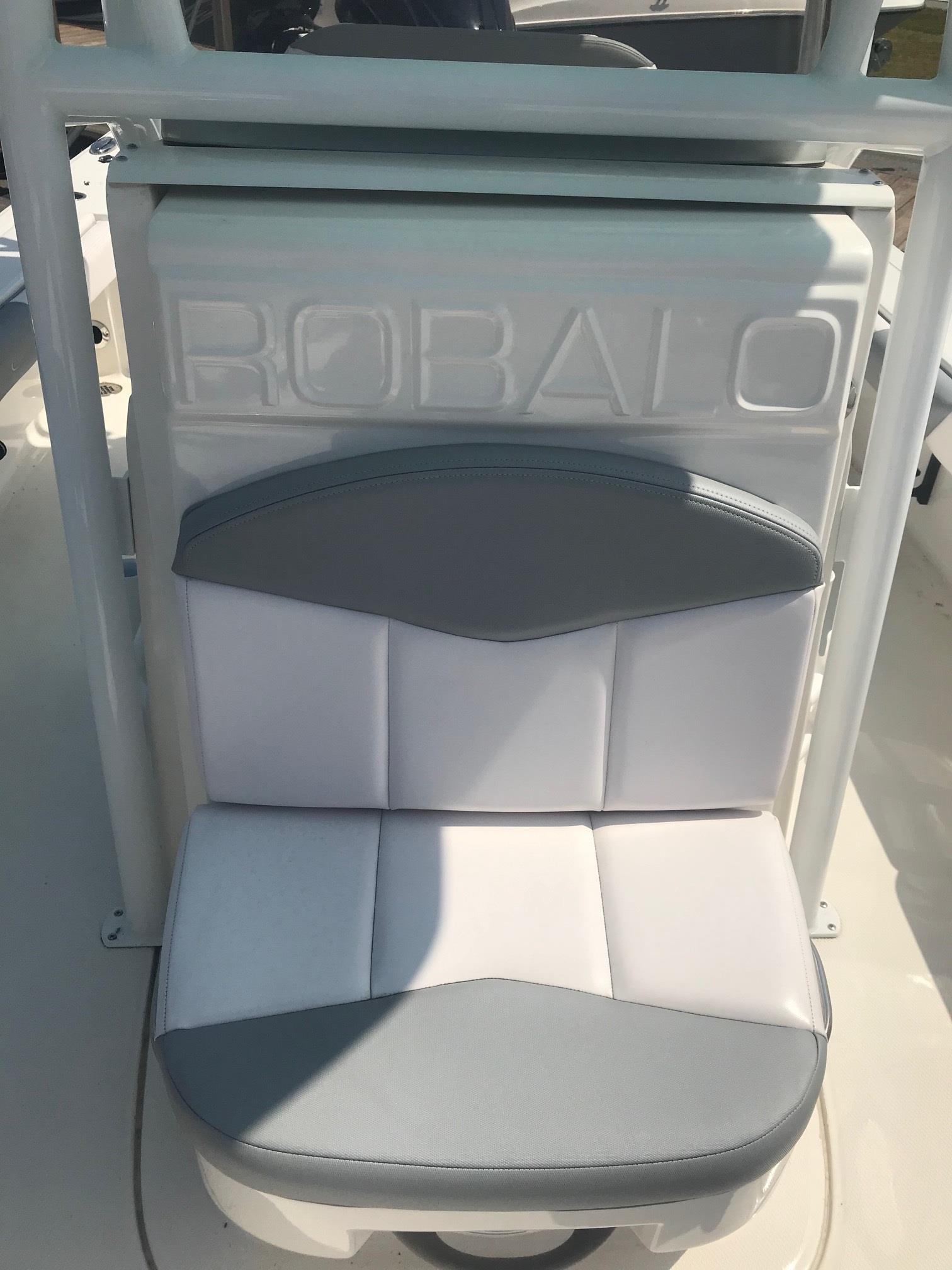 2020 Robalo 246 Cayman Seafoam/White #K0112 (CLAYTON) For Sale In NC ...