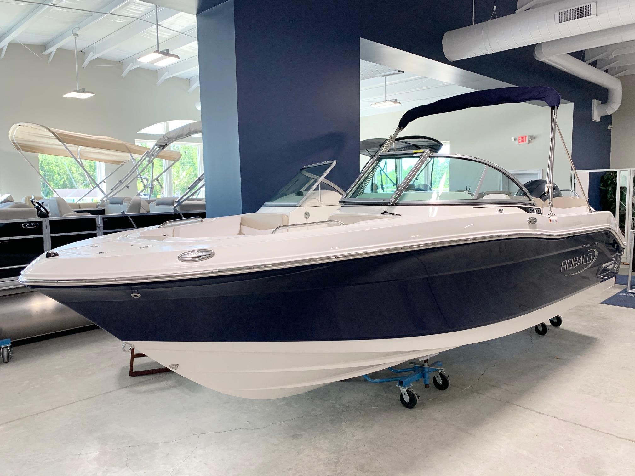 2022 Robalo R207 Biscayne Blue/White For Sale In NC - Angler's Marine ...