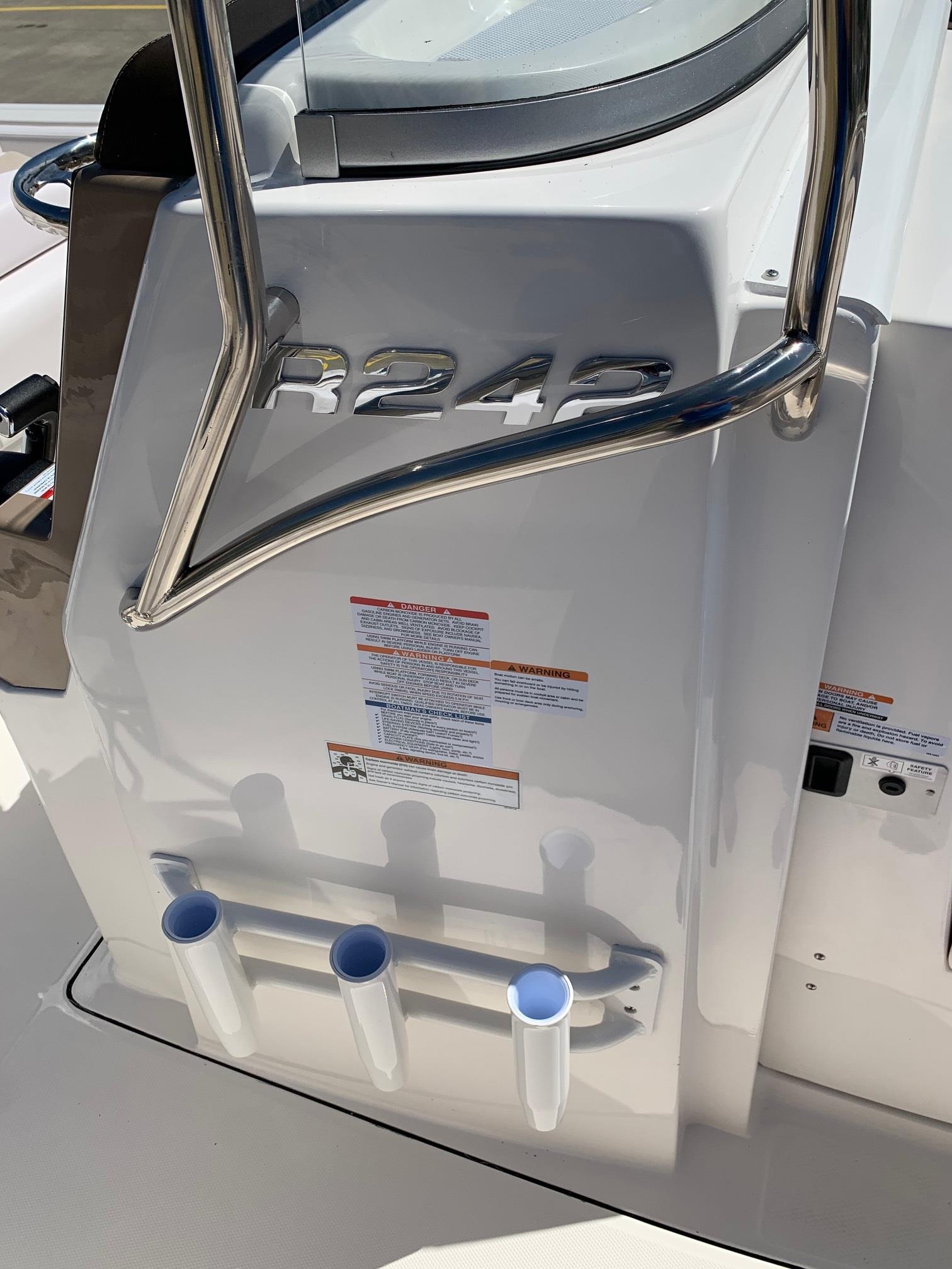 2020 Robalo R242 Biscayne Blue #B0157 For Sale In NC - Angler's Marine ...