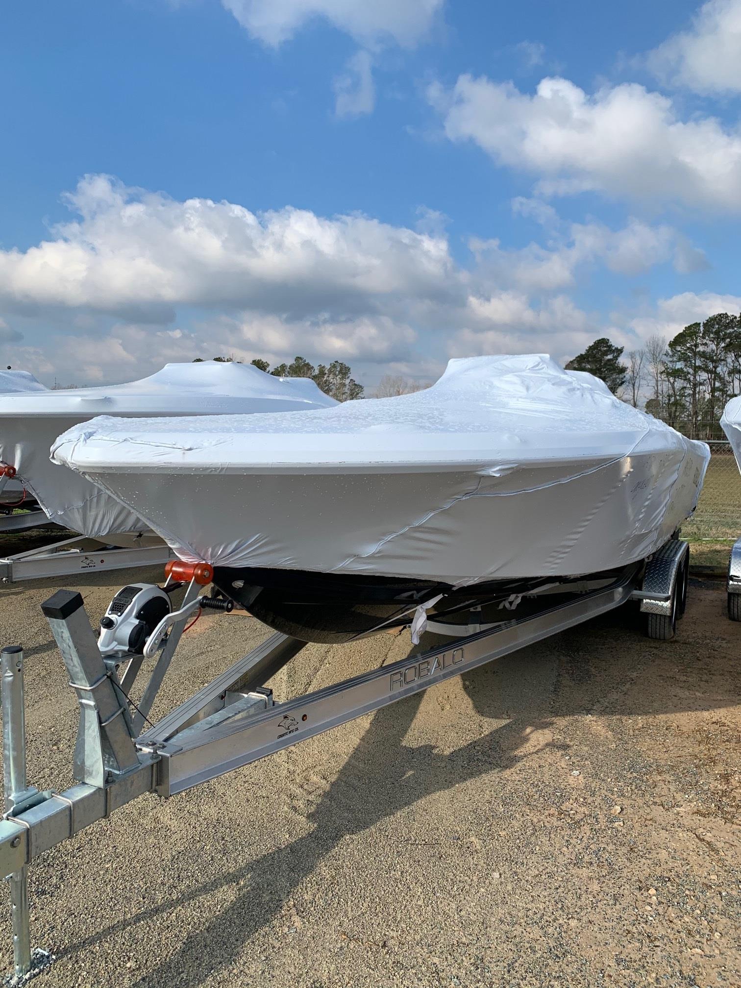 2020 Robalo R246 Cayman Deepwater Black #K0217 For Sale In NC - Angler ...