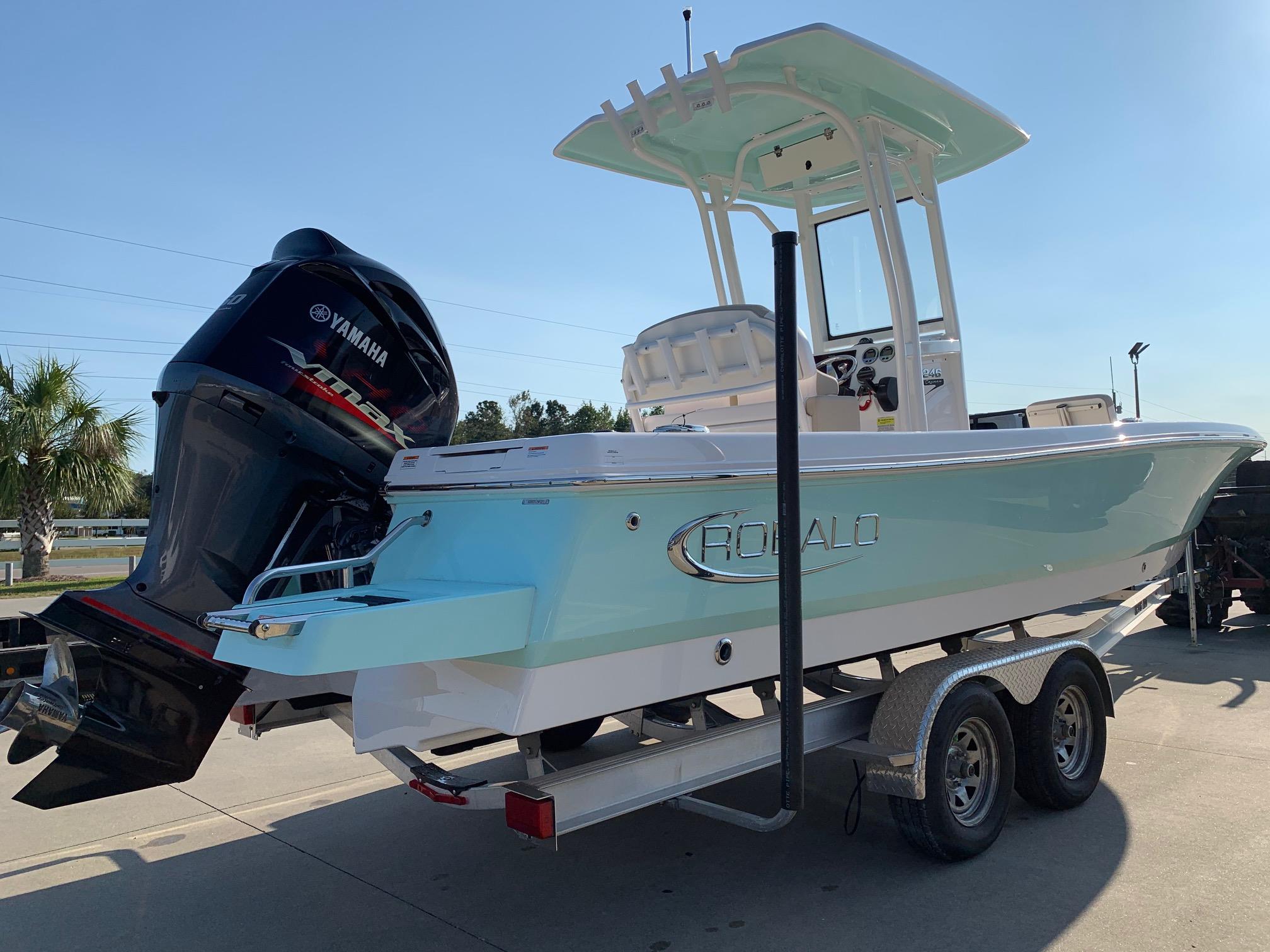 2021 Robalo 246 Cayman Seafoam/White For Sale In NC - Angler's Marine ...