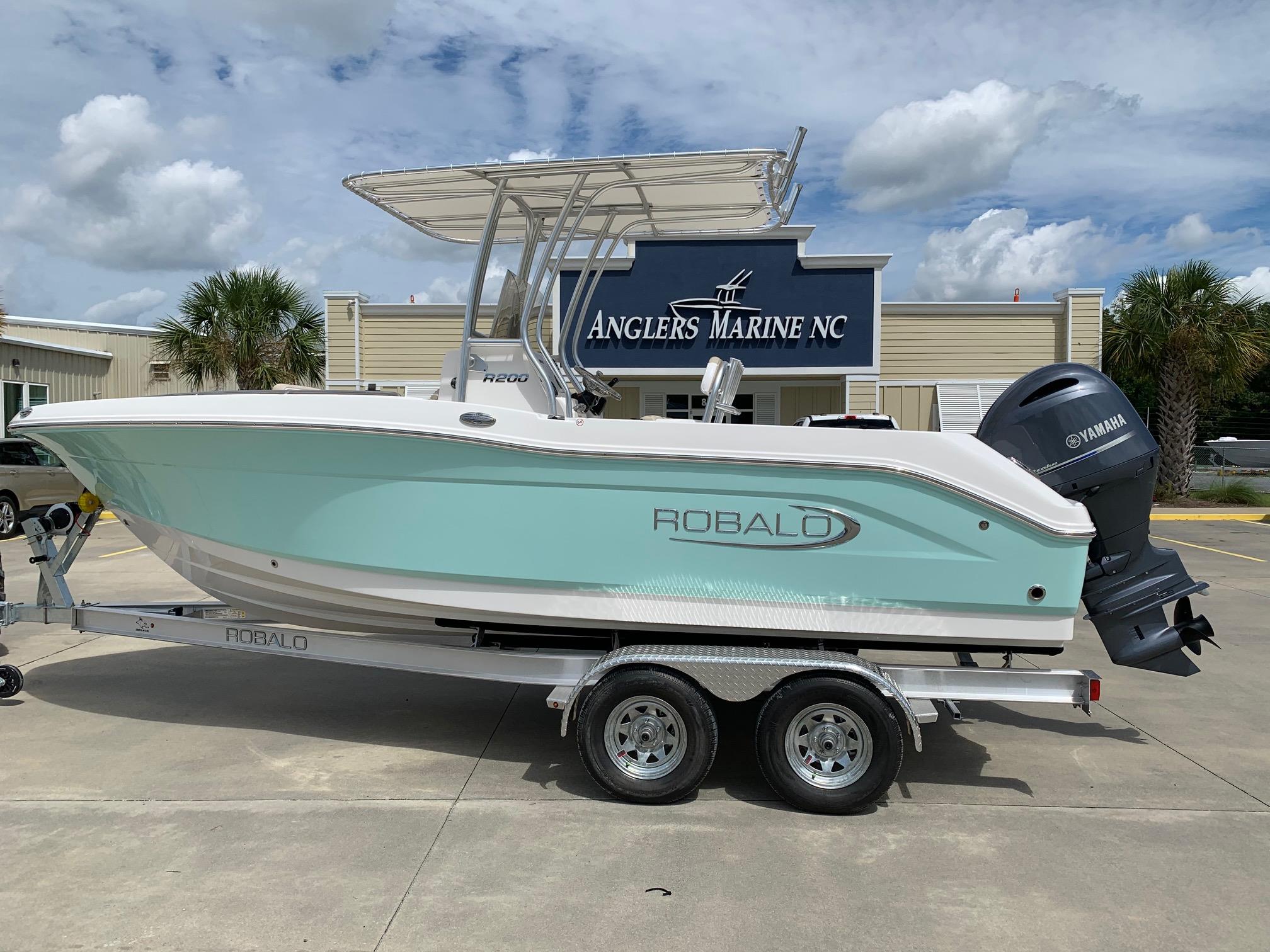 2021 Robalo R200 Seafoam/White For Sale In NC - Angler's Marine - 910 ...