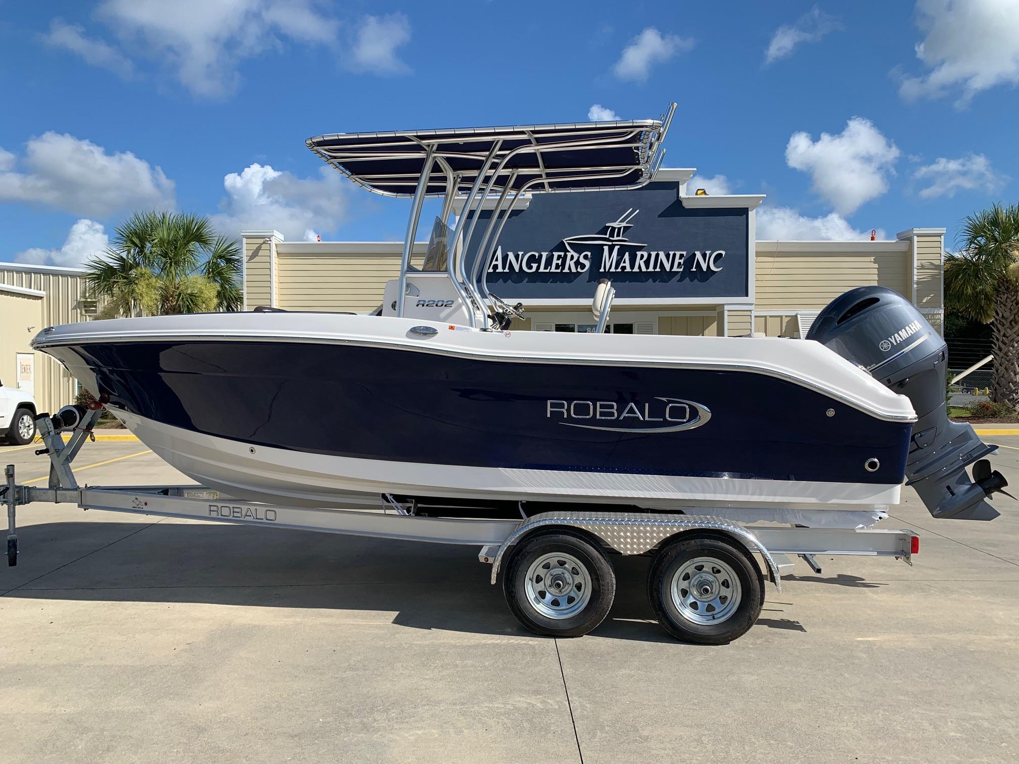 2021 Robalo R202 Explorer Biscayne Blue For Sale In NC - Angler's ...