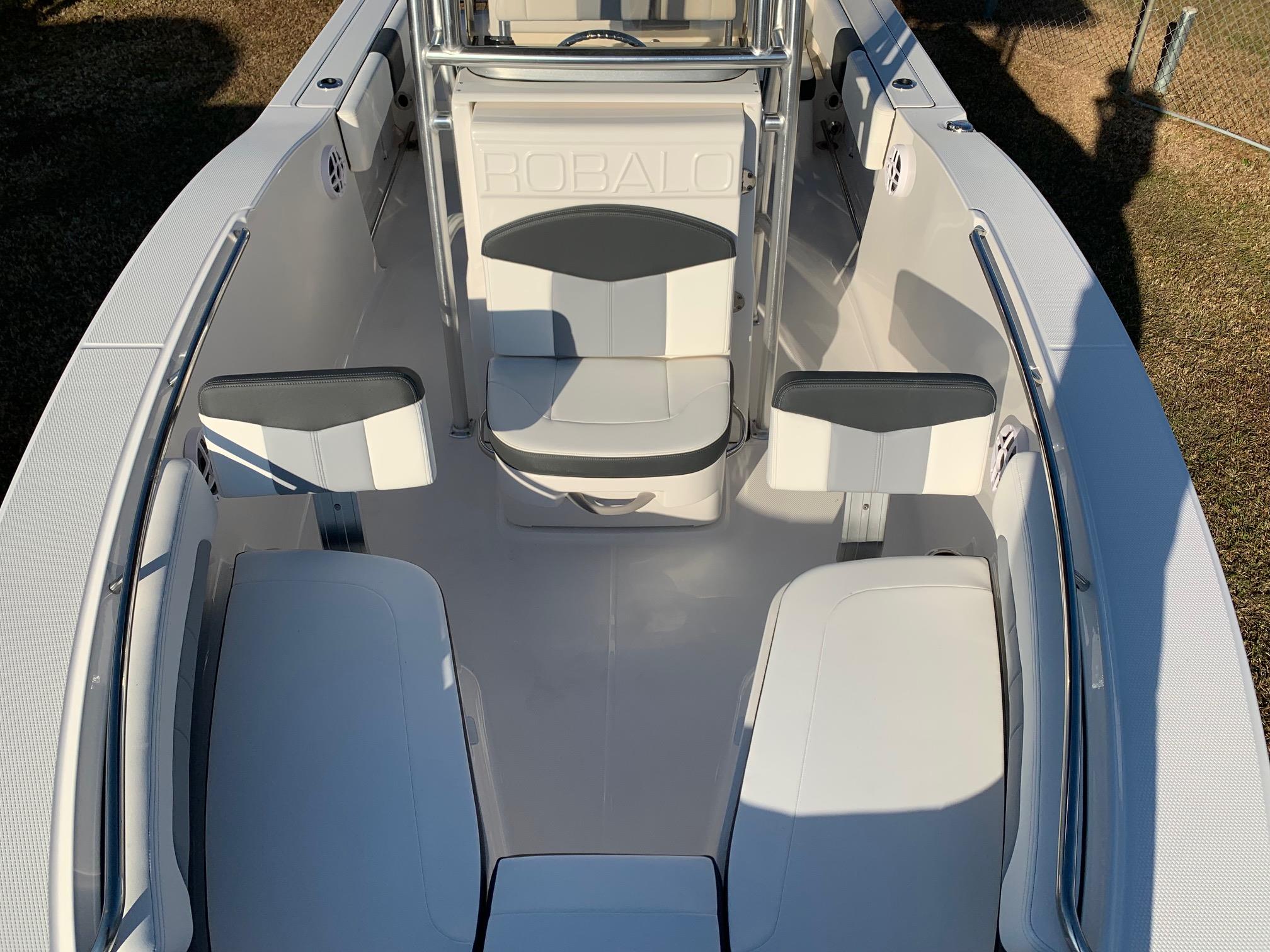 New 2025 Robalo R202 Explorer Shark Gray Boat for Sale | Anglers Marine