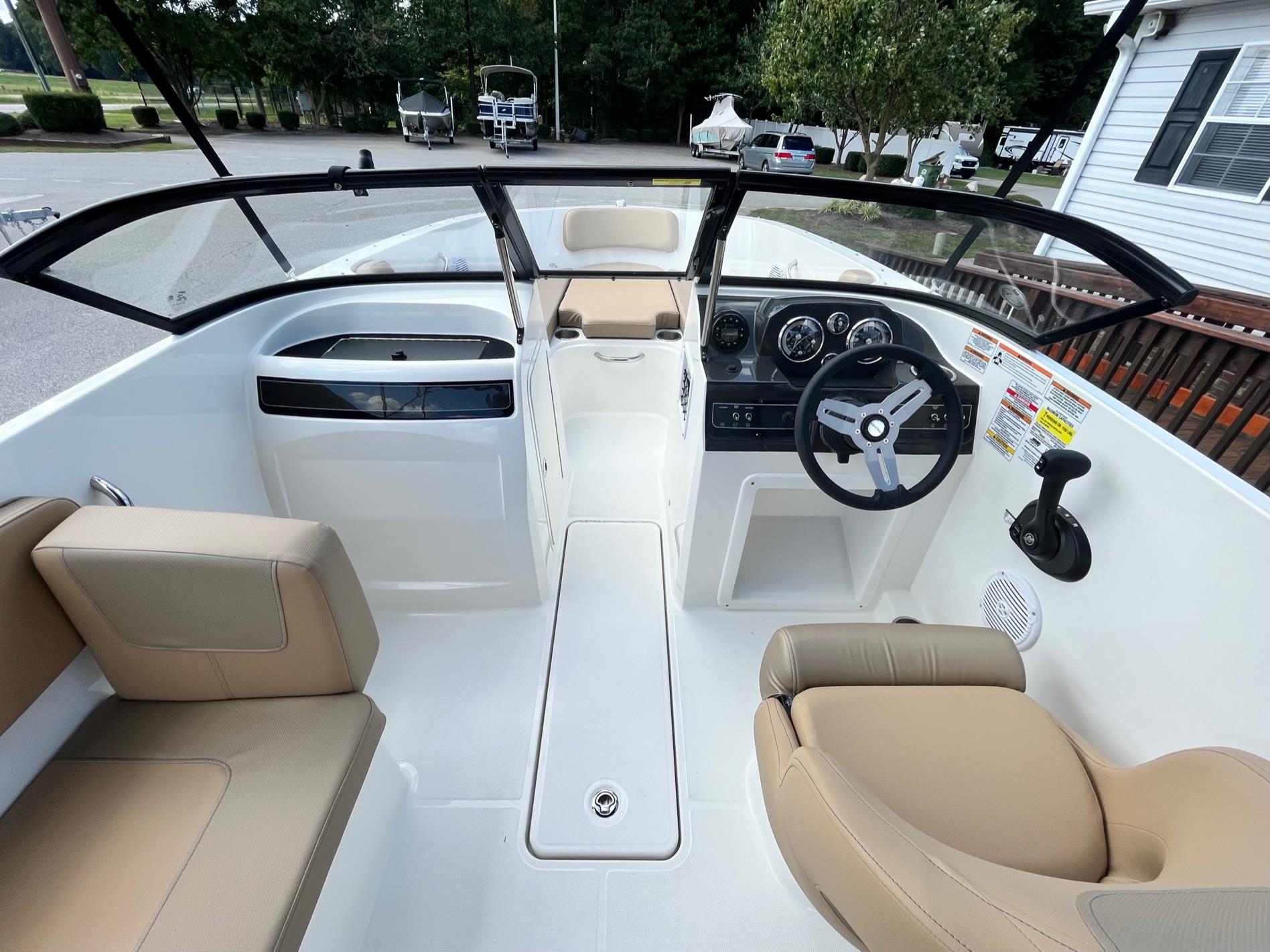 New 2025 Bayliner VR4 Blue Boat for Sale | Anglers Marine