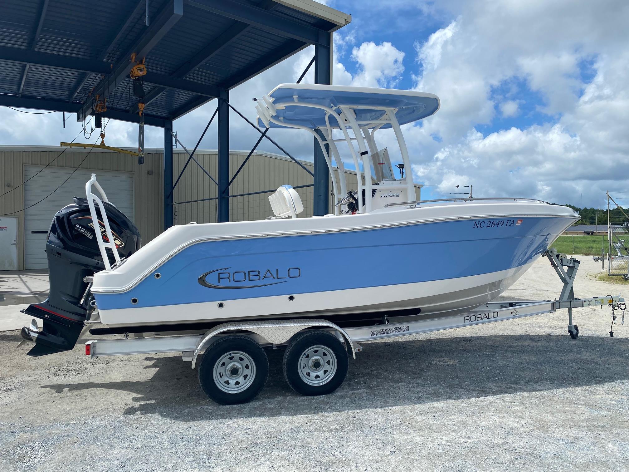 Used 2023 Robalo R222 Explorer Boat for Sale | Anglers Marine