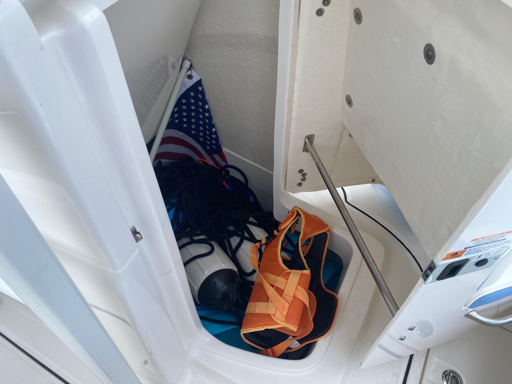 Used 2023 Robalo R222 Explorer Boat for Sale | Anglers Marine