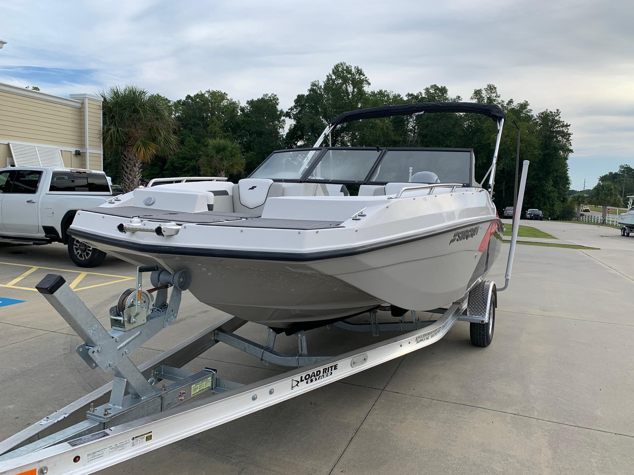 New 2025 Starcraft SVX 190 Red/Quicksilver/Black Boat for Sale ...