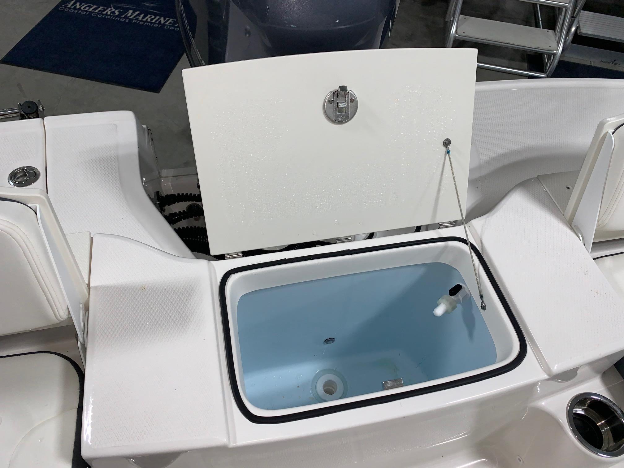 New 2025 Robalo R180 Alloy Gray Boat for Sale | Anglers Marine