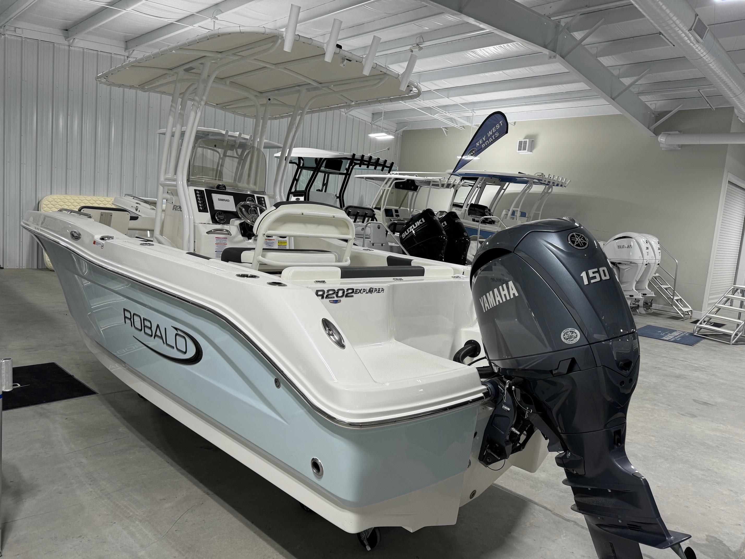 New 2025 Robalo R202 Explorer Ice Blue/White Boat for Sale | Anglers Marine