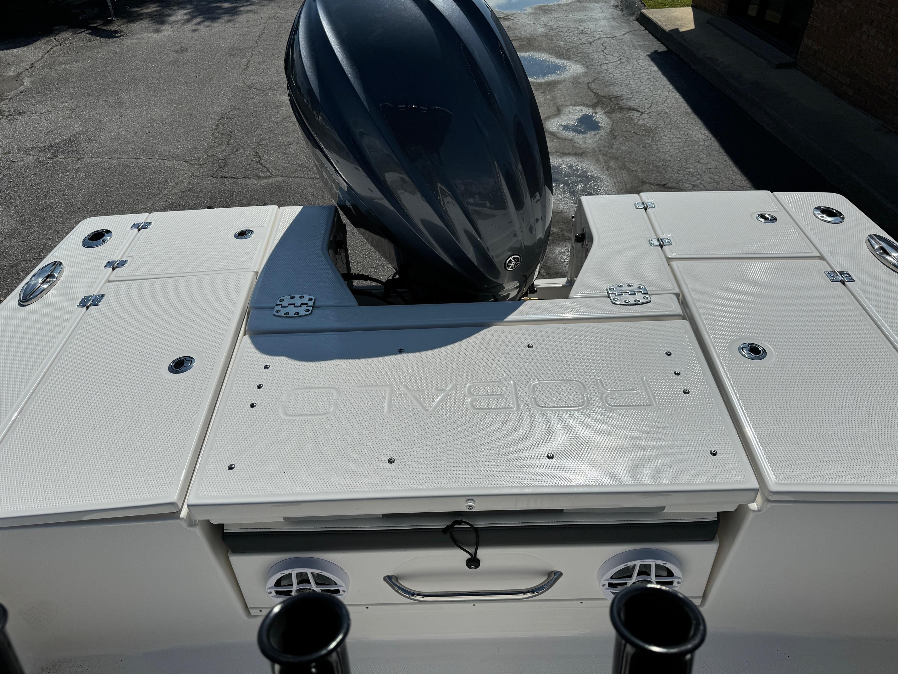 New 2025 Robalo 246 Cayman Shark Gray Boat for Sale | Anglers Marine