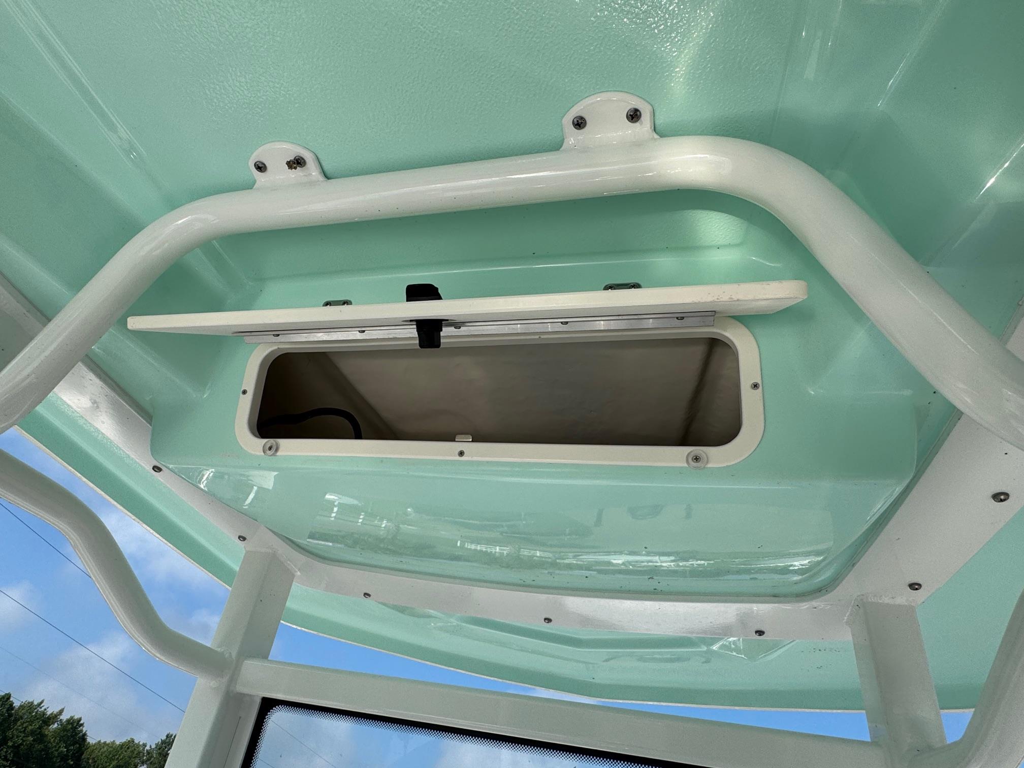 New 2025 Robalo 246 Cayman Seafoam Boat for Sale | Anglers Marine