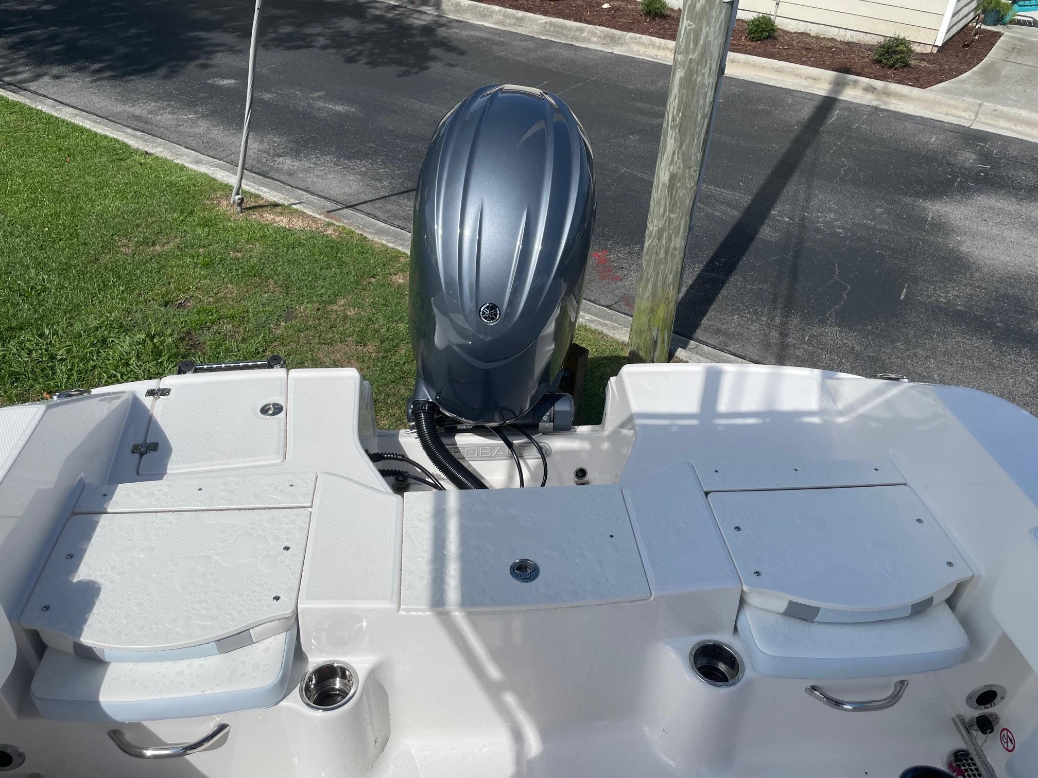 New 2025 Robalo R200 Ice Blue Boat for Sale | Anglers Marine