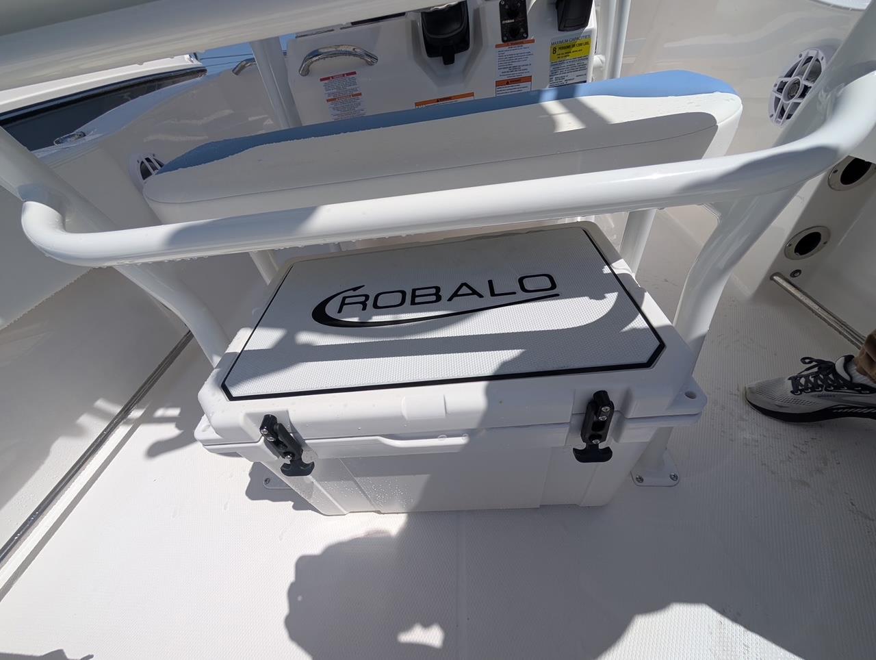 New 2025 Robalo R202EX Steel Blue Boat for Sale | Anglers Marine