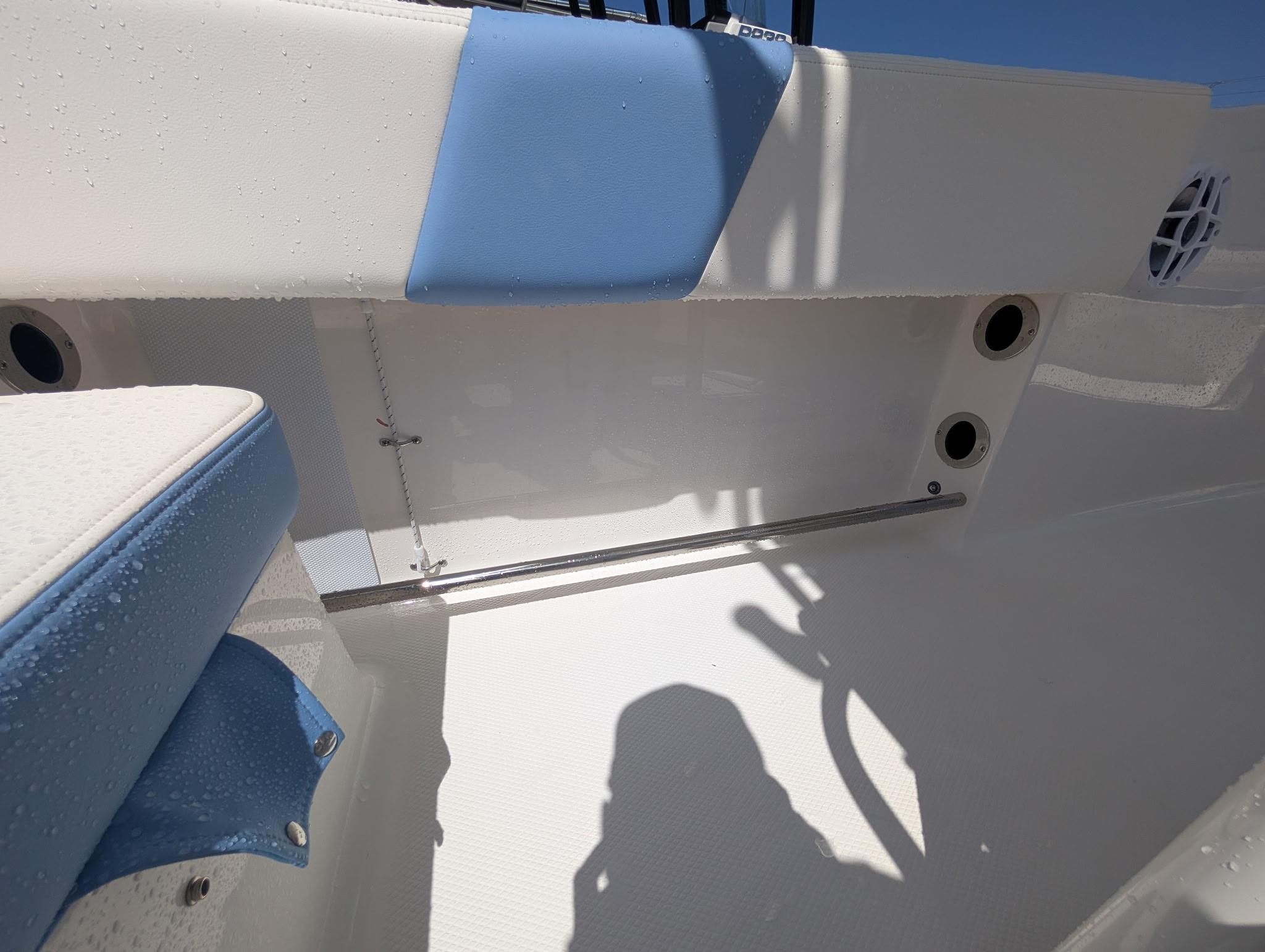 New 2025 Robalo R202EX Steel Blue Boat for Sale | Anglers Marine