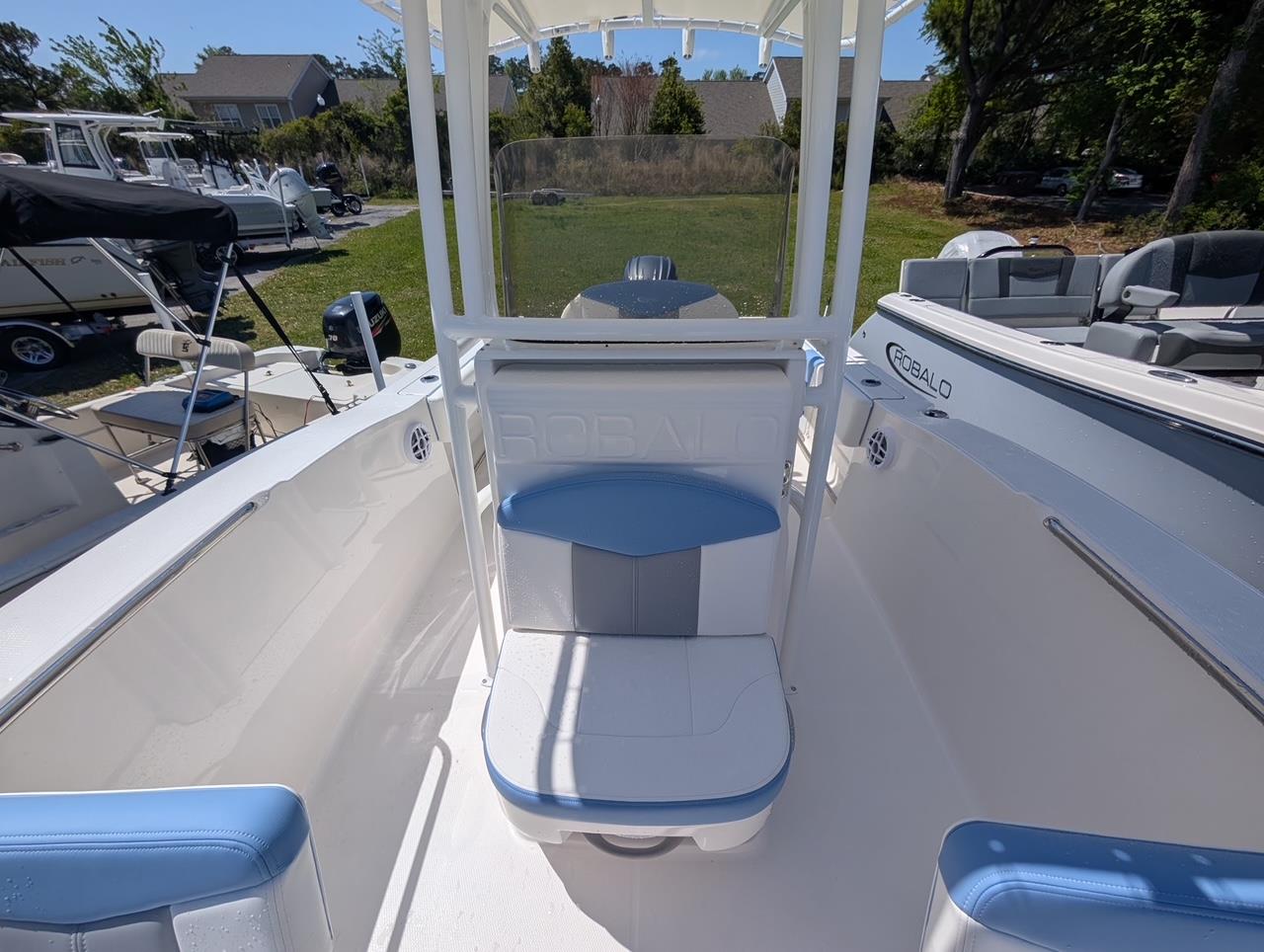 New 2025 Robalo R202EX Steel Blue Boat for Sale | Anglers Marine