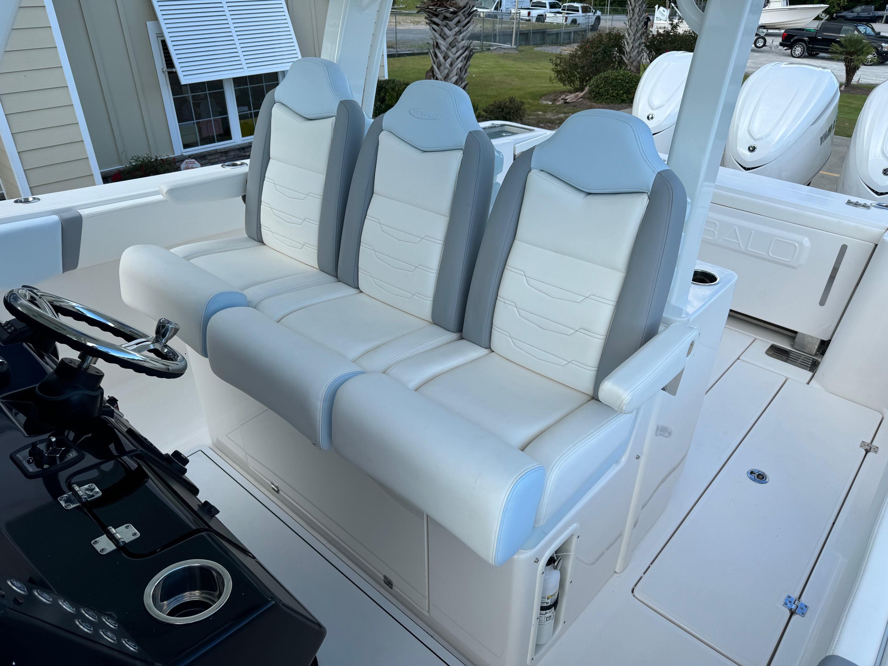 New 2025 Robalo R360 Ice Blue/White Boat for Sale | Anglers Marine