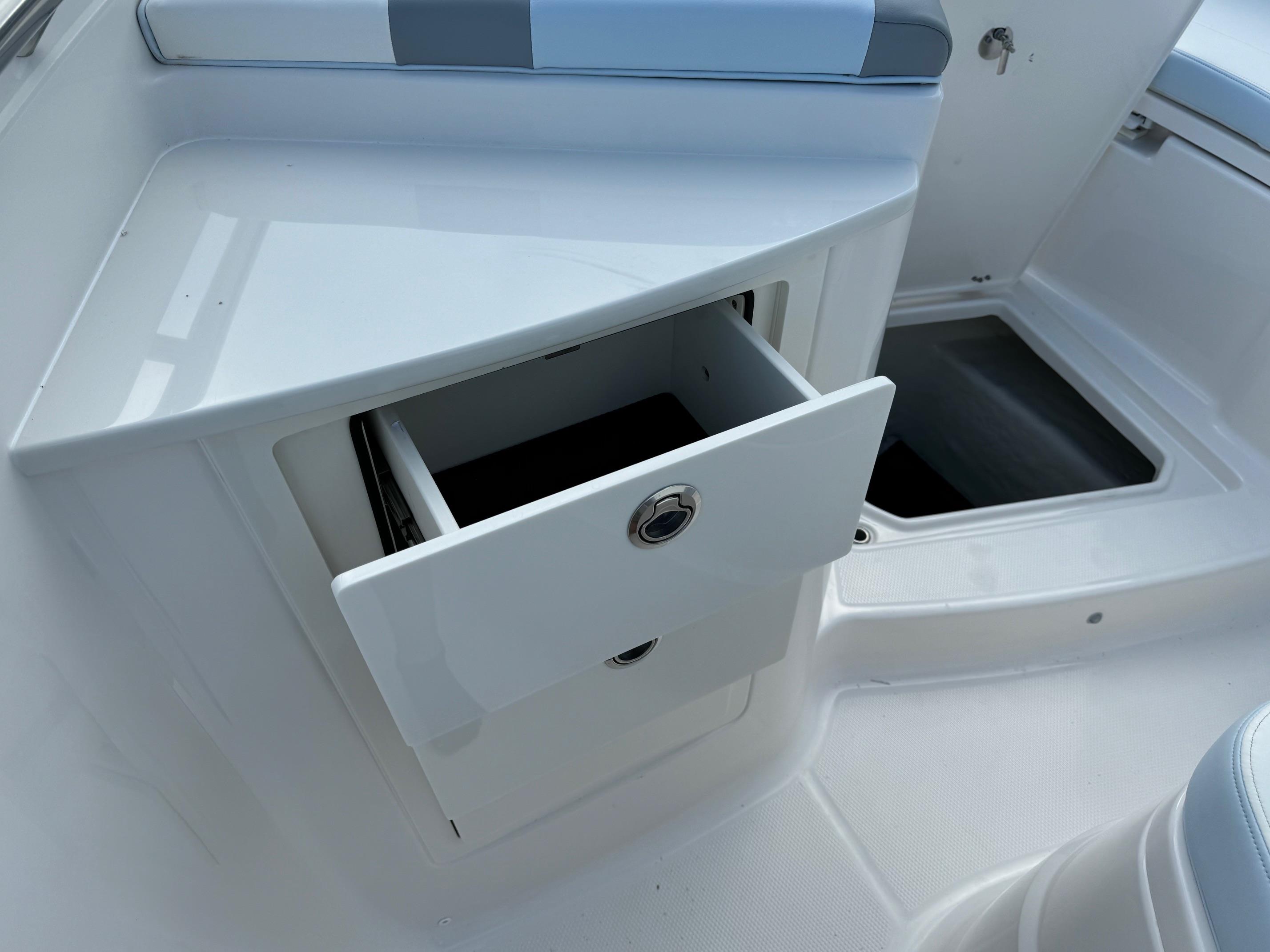 New 2025 Robalo R360 Ice Blue/White Boat for Sale | Anglers Marine