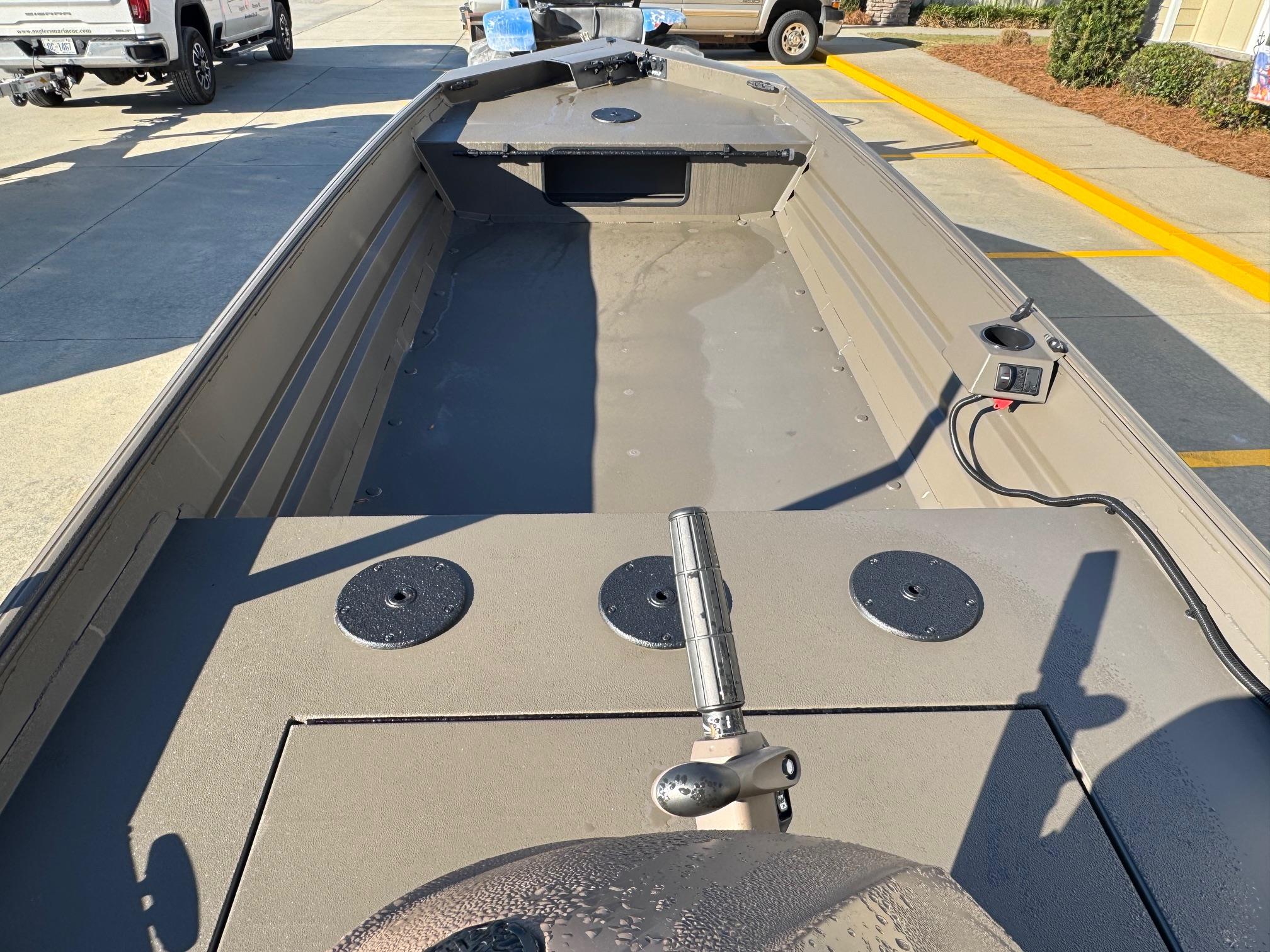 New 2026 Alweld 1652VV Marsh Tiller Boat for Sale | Anglers Marine