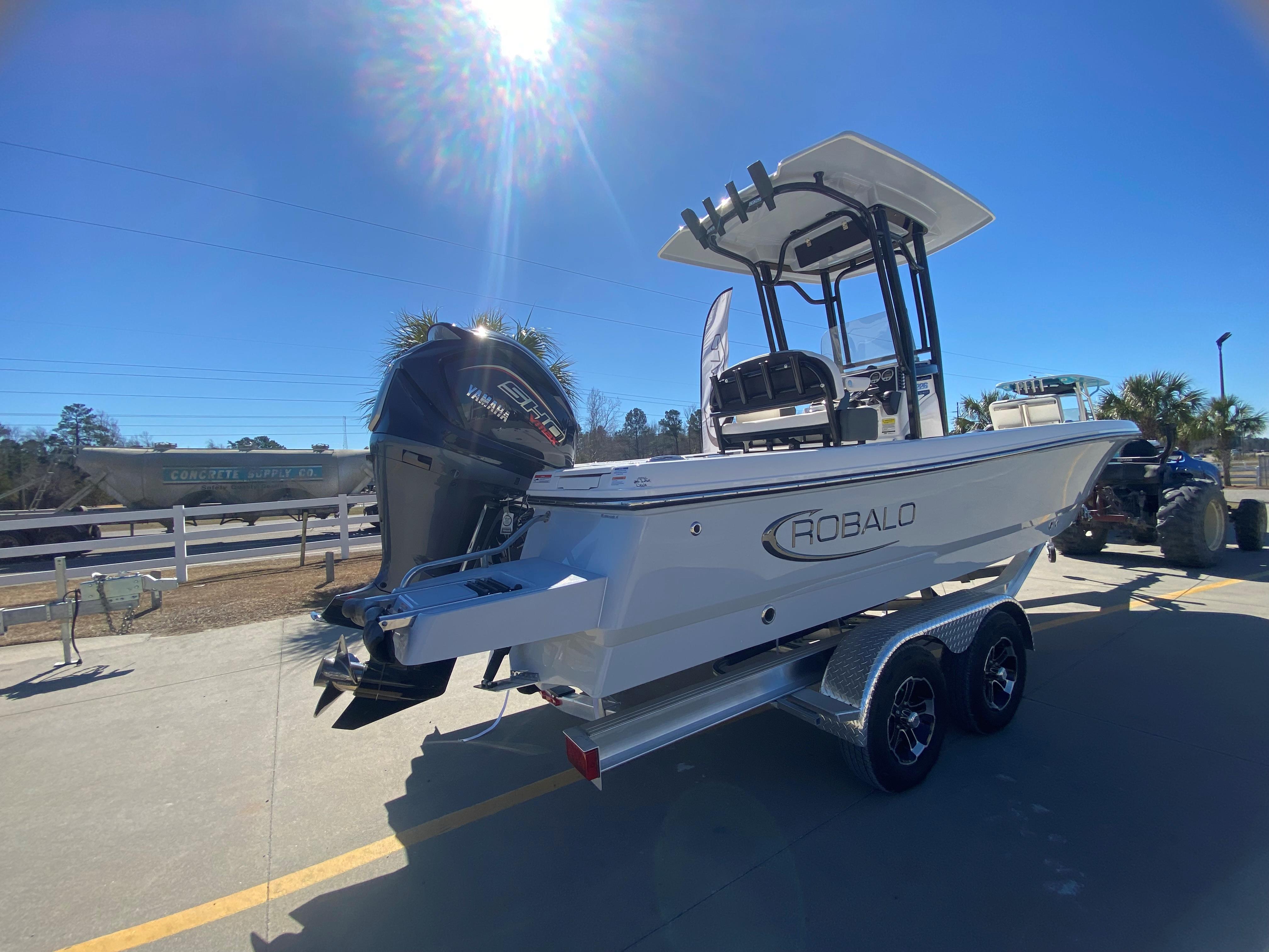 New 2024 Robalo 226 Cayman Alloy Boat for Sale | Anglers Marine