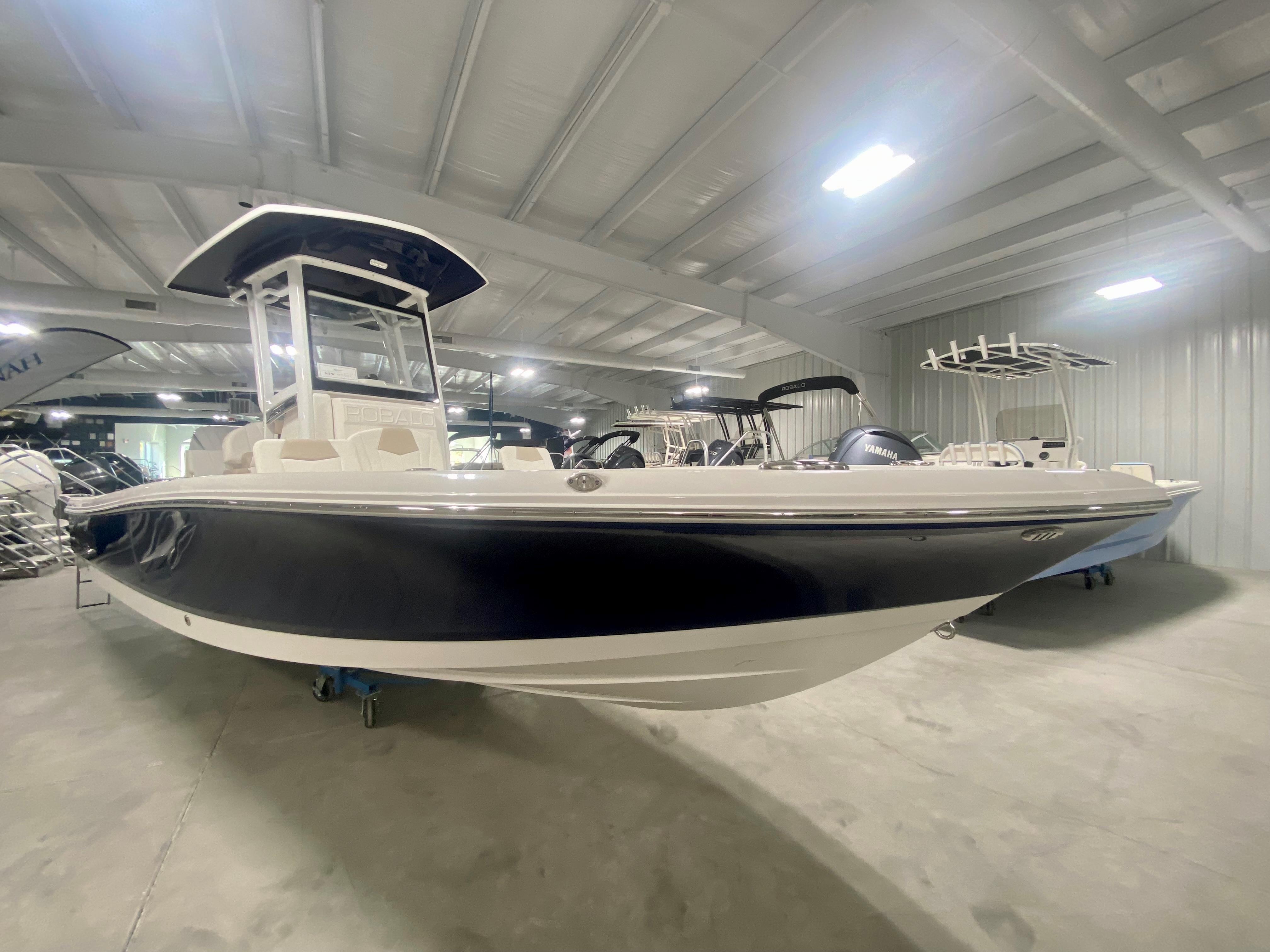 New 2024 Robalo 246 Cayman Biscayne Blue Boat for Sale | Anglers Marine