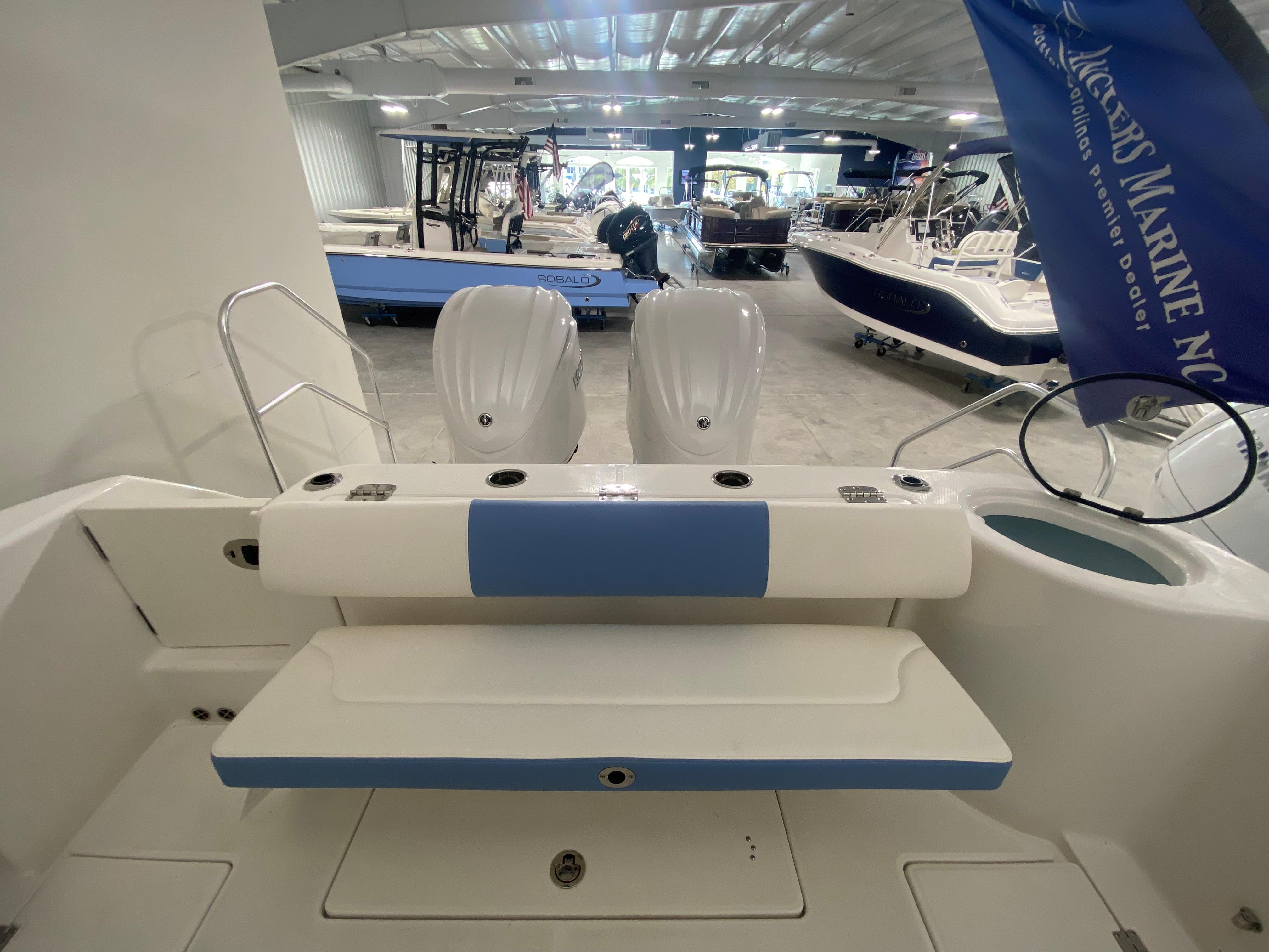 New 2024 Robalo R302 Steel Blue Boat for Sale | Anglers Marine