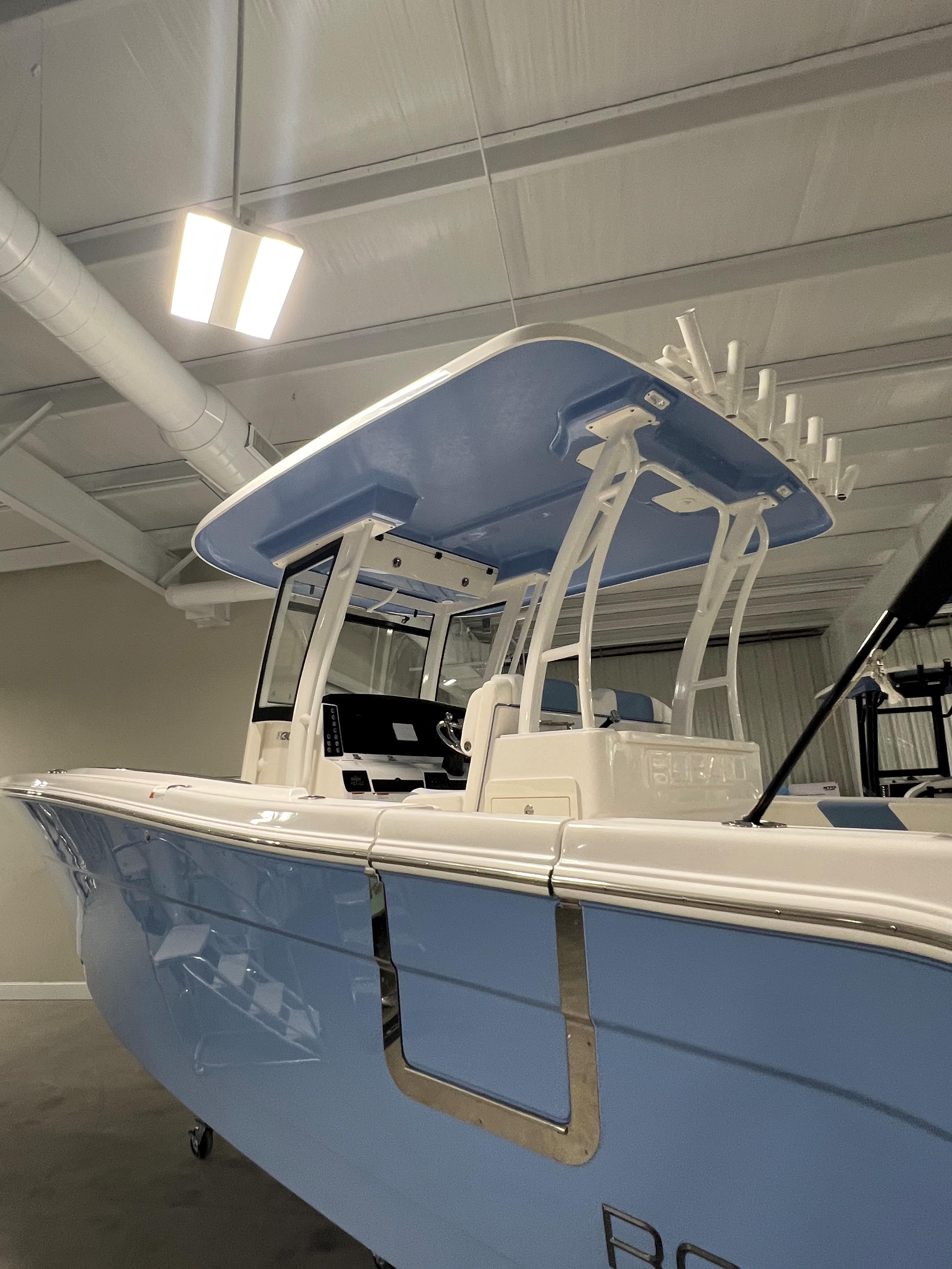 New 2024 Robalo R302 Steel Blue Boat for Sale | Anglers Marine