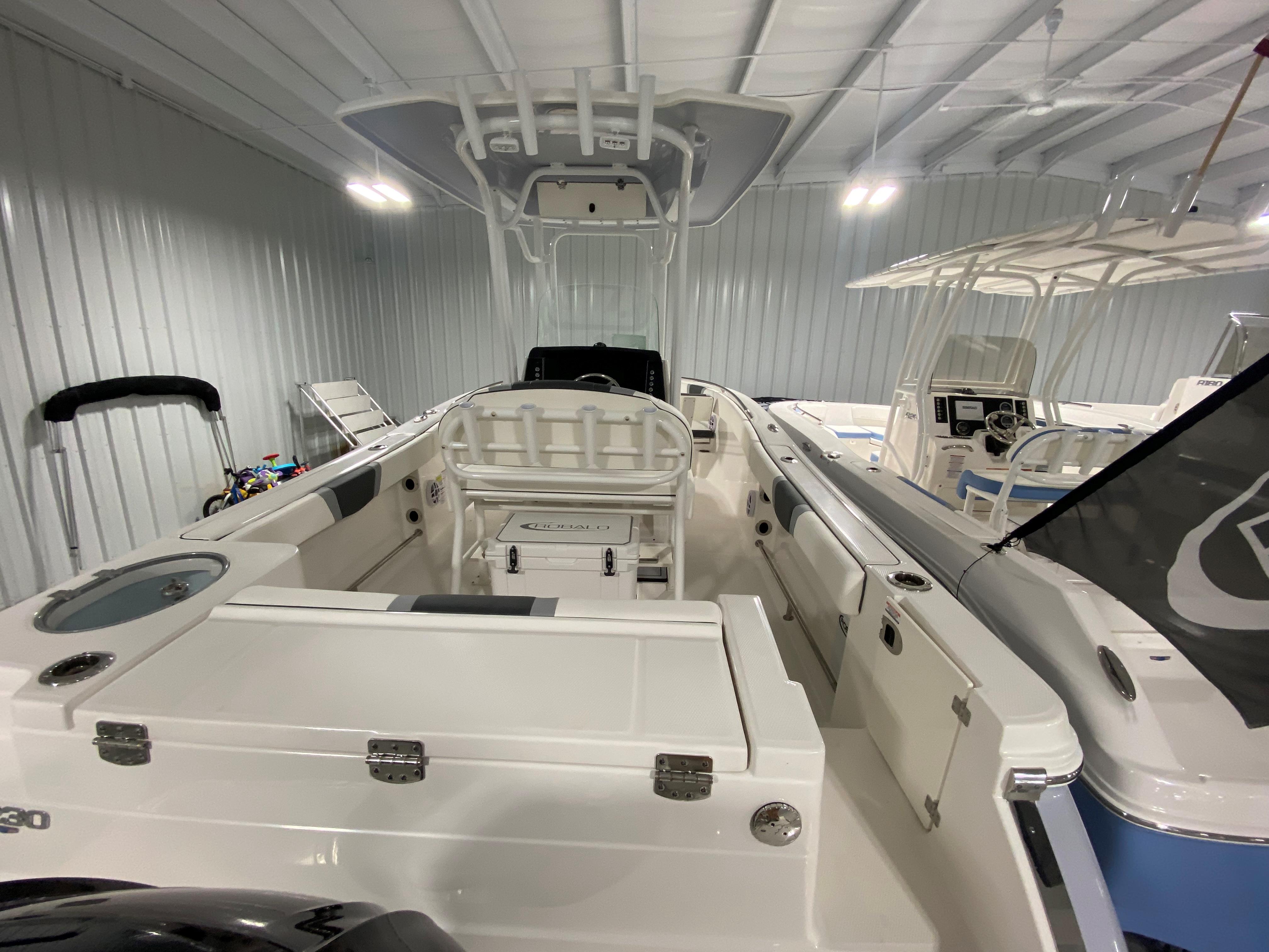 New 2026 Robalo R230 Solid Alloy Gray Boat for Sale | Anglers Marine